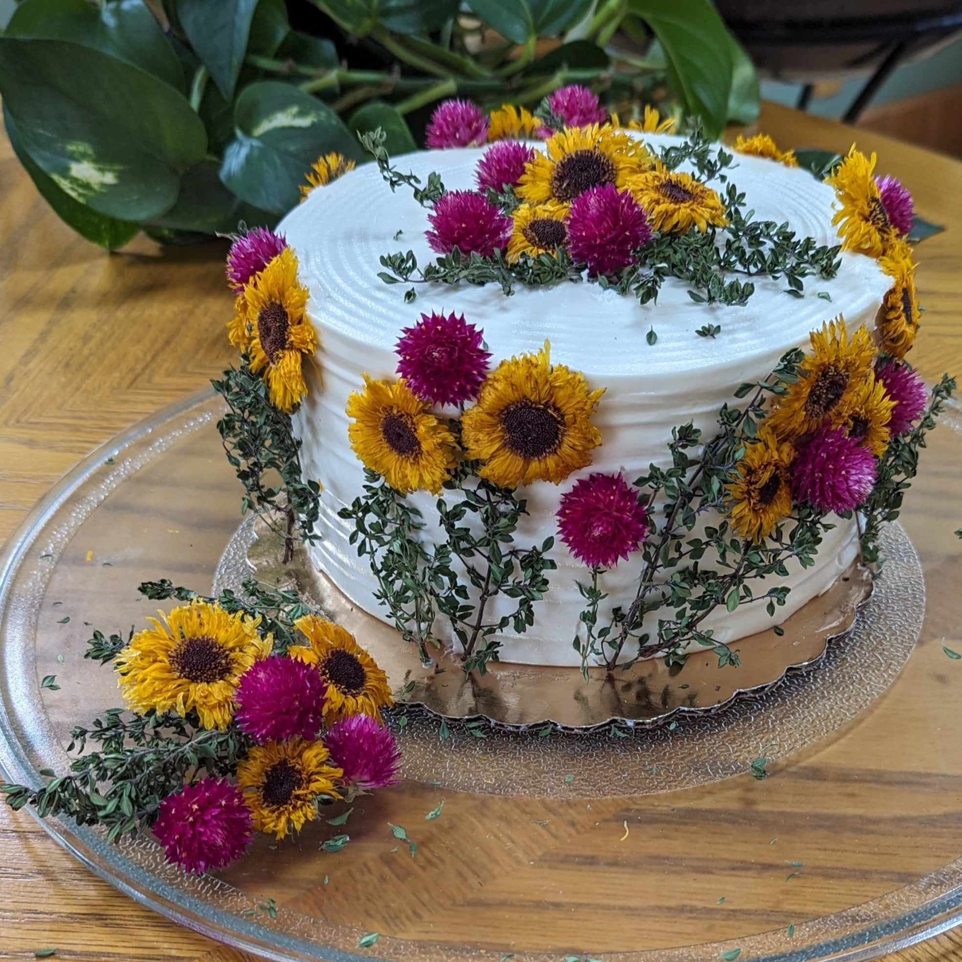 Cake Decorating Kit - Carmine & Gold – Cherry Valley Organics
